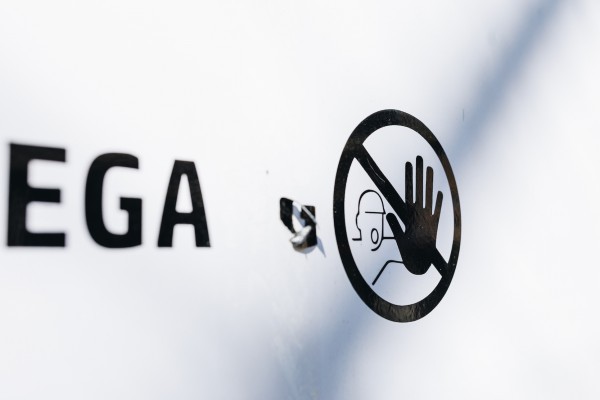 NVWA moet handhavend optreden tegen de manier waarop kippen worden ...